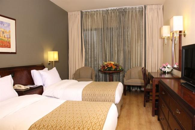 Le Commodore Hotel,Beirut:Photos,Reviews,Deals