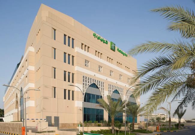 Holiday Inn Muscat Al Seeb,Muscat:Photos,Reviews,Deals