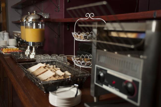 Colonial Terrace Motor Inn,Port Stephens:Photos,Reviews,Deals