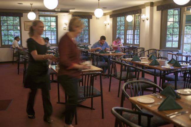 Colonial Terrace Motor Inn,Port Stephens:Photos,Reviews,Deals