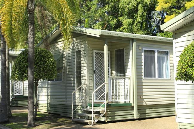 Ashmore Palms Holiday Village,Gold Coast:Photos,Reviews,Deals