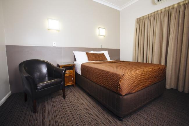 City Oasis Inn,Townsville:Photos,Reviews,Deals