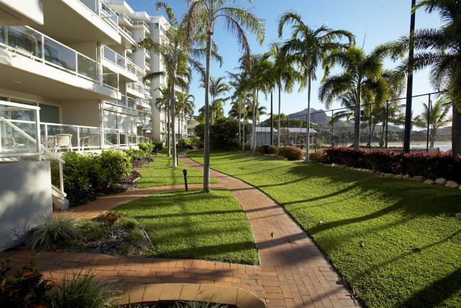 Mariners North Holiday Apartments,Townsville:Photos,Reviews,Deals