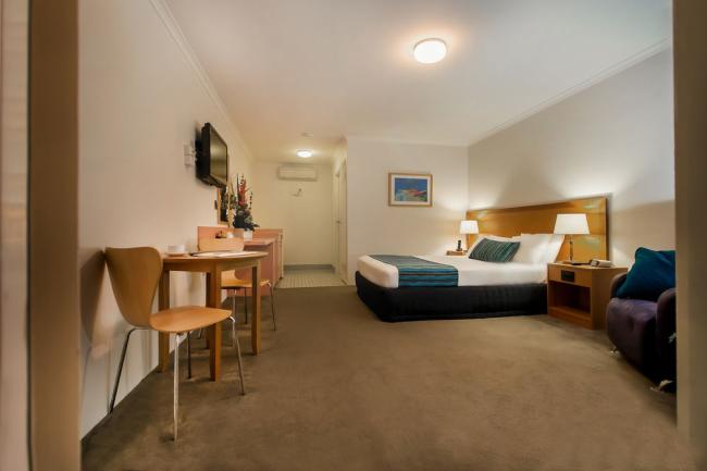 White Lace Motor Inn,Mackay:Photos,Reviews,Deals