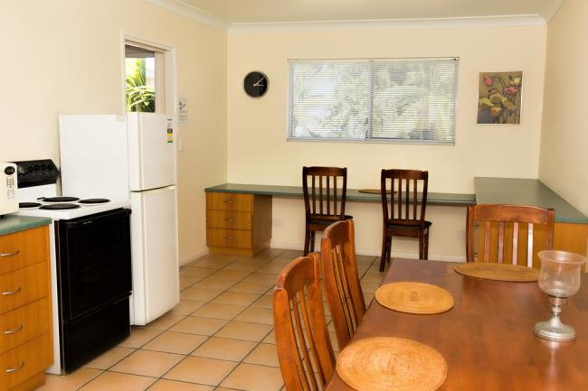 White Lace Motor Inn,Mackay:Photos,Reviews,Deals