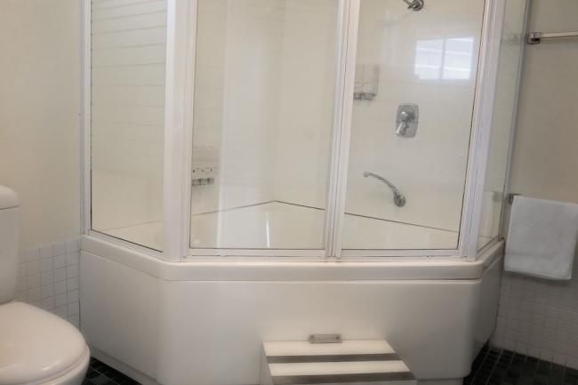 White Lace Motor Inn,Mackay:Photos,Reviews,Deals