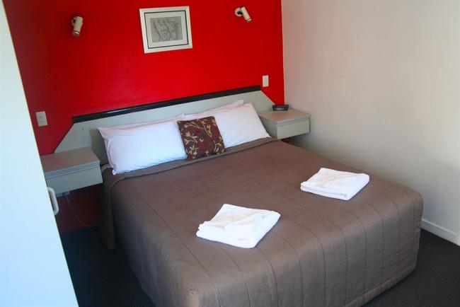 ASURE Caples Court Motel & Apartments,Queenstown:Photos,Reviews,Deals