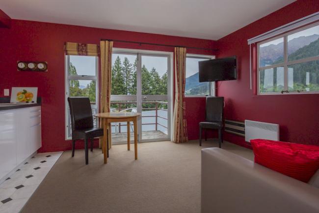 ASURE Caples Court Motel & Apartments,Queenstown:Photos,Reviews,Deals