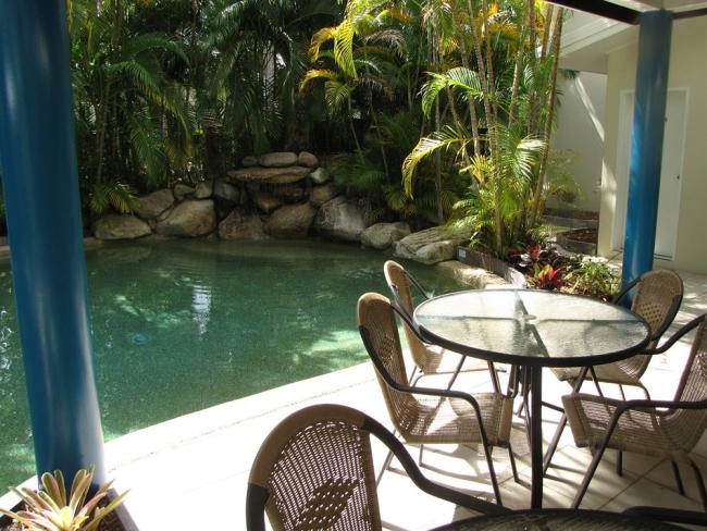 Trinity Beach Pacific,Cairns:Photos,Reviews,Deals