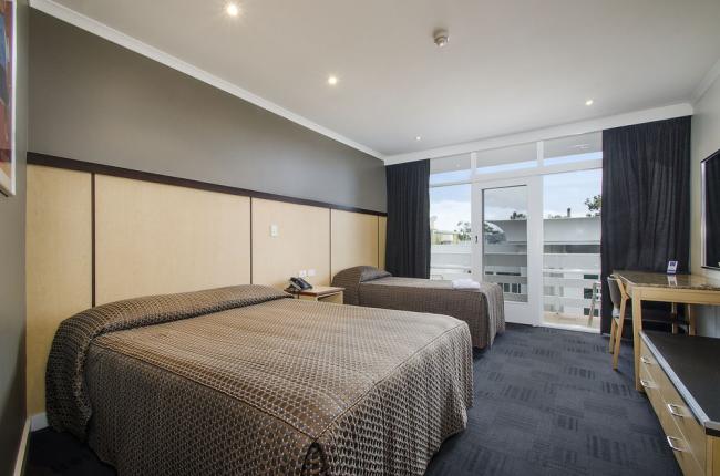 Watermark Hotel Glenelg,Adelaide:Photos,Reviews,Deals