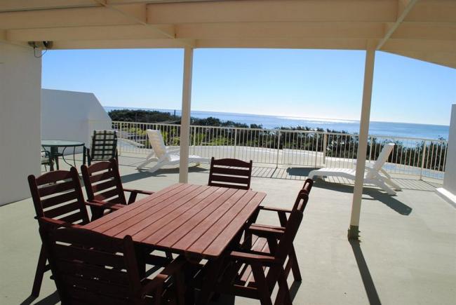 Surfside On The Beach,Sunshine Coast:Photos,Reviews,Deals