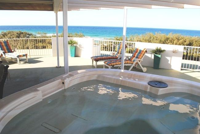 Surfside On The Beach,Sunshine Coast:Photos,Reviews,Deals