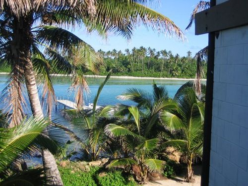 Avana Waterfront Apartments,Cook Islands:Photos,Reviews,Deals