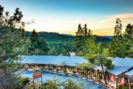 Idyllwild Resorts and Packages|Places to stay in Idyllwild
