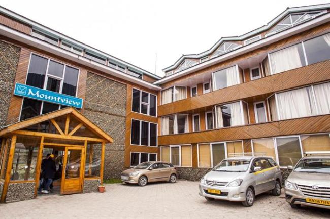 Hotel Mountview,Pahalgam:Photos,Reviews,Deals