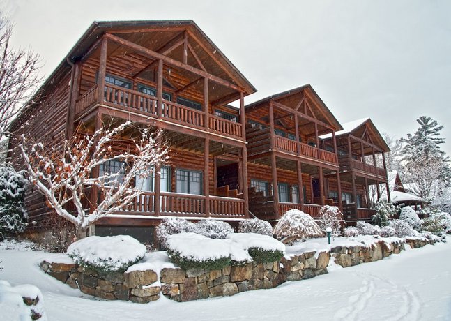 The Lodges at Cresthaven,Adirondack Park:Photos,Reviews,Deals