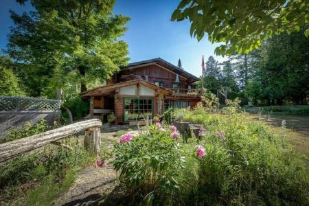 Top 9 Resorts in Manitoulin Island |Places to stay in Manitoulin Island