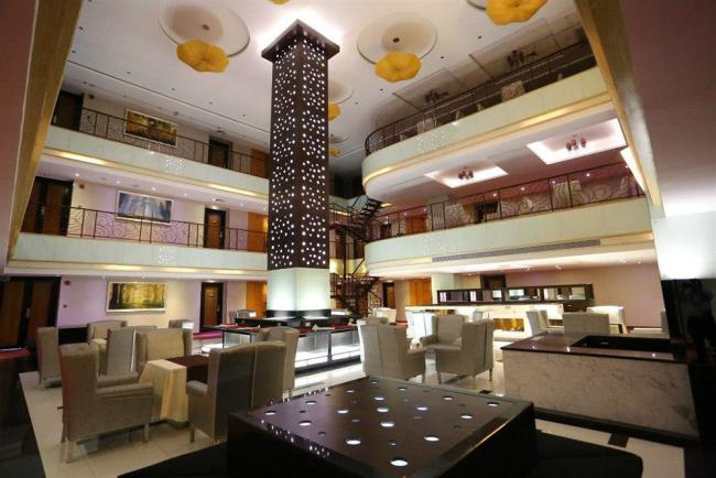 Meritz Hotel,Miri:Photos,Reviews,Deals