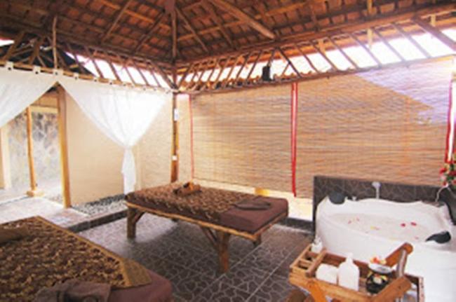 HARRIS Resort Batam Waterfront,Batam:Photos,Reviews,Deals