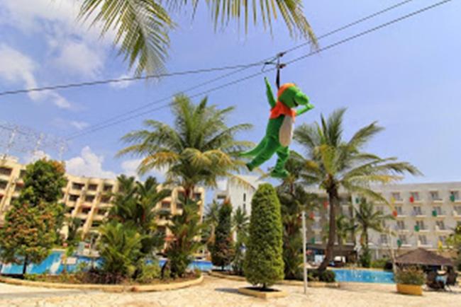 HARRIS Resort Batam Waterfront,Batam:Photos,Reviews,Deals