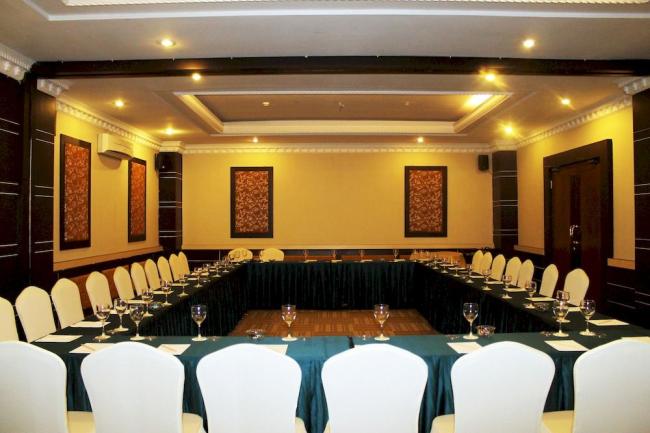 The Rich Jogja Hotel,Yogyakarta:Photos,Reviews,Deals