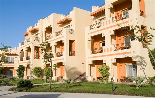 Swiss Inn Pyramids Golf Resort,Cairo:Photos,Reviews,Deals